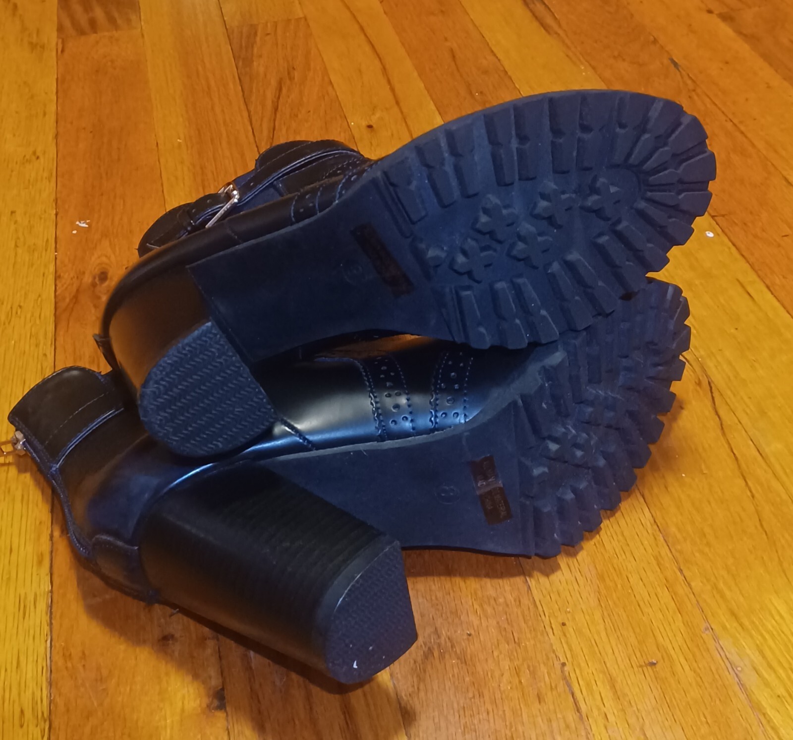 BOTAS ANDREA. botines negros de mujer al tobillo - Gem