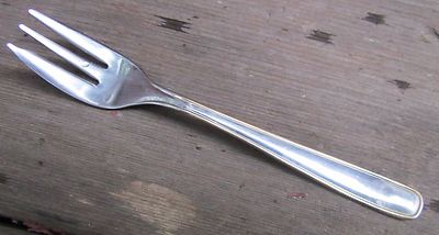 INOXPRAN 18/10 Italian Stainless Gold Inlay Flatware 6" Cocktail/Pastry ...