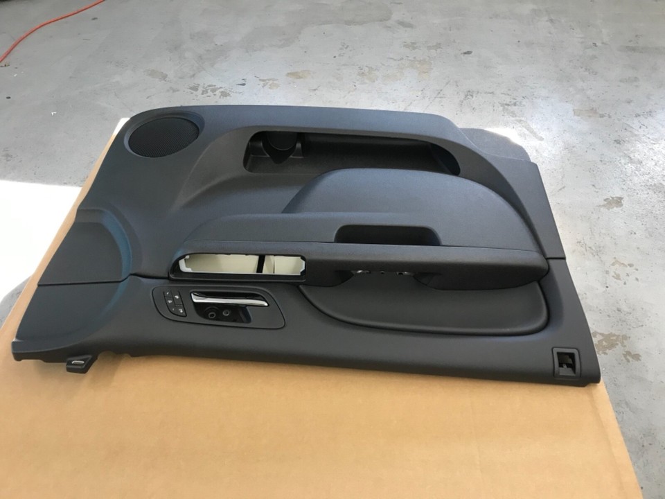 Gm oem interior front door trim panel left driver side 22818507 ebony ...
