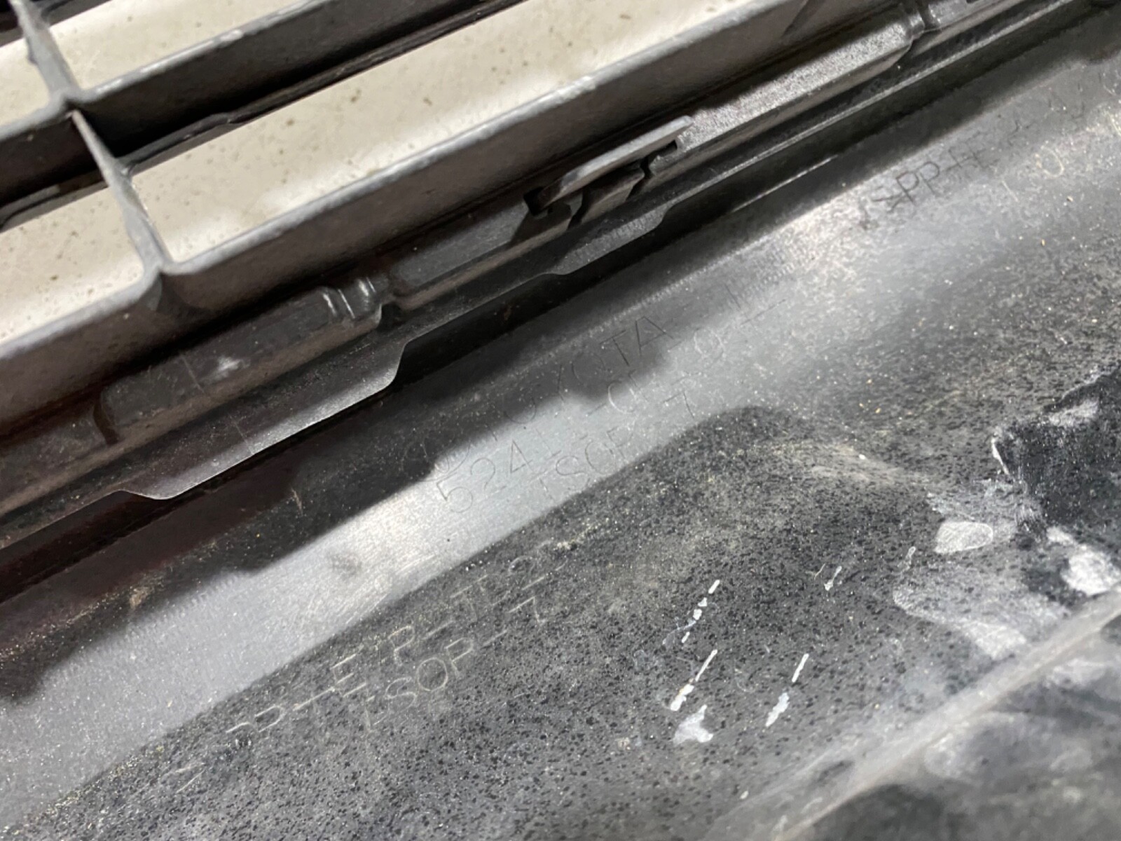 OEM 2019-2020 Toyota Rav4 Front Bumper Cover Lower Valance 52411-0R130 ...