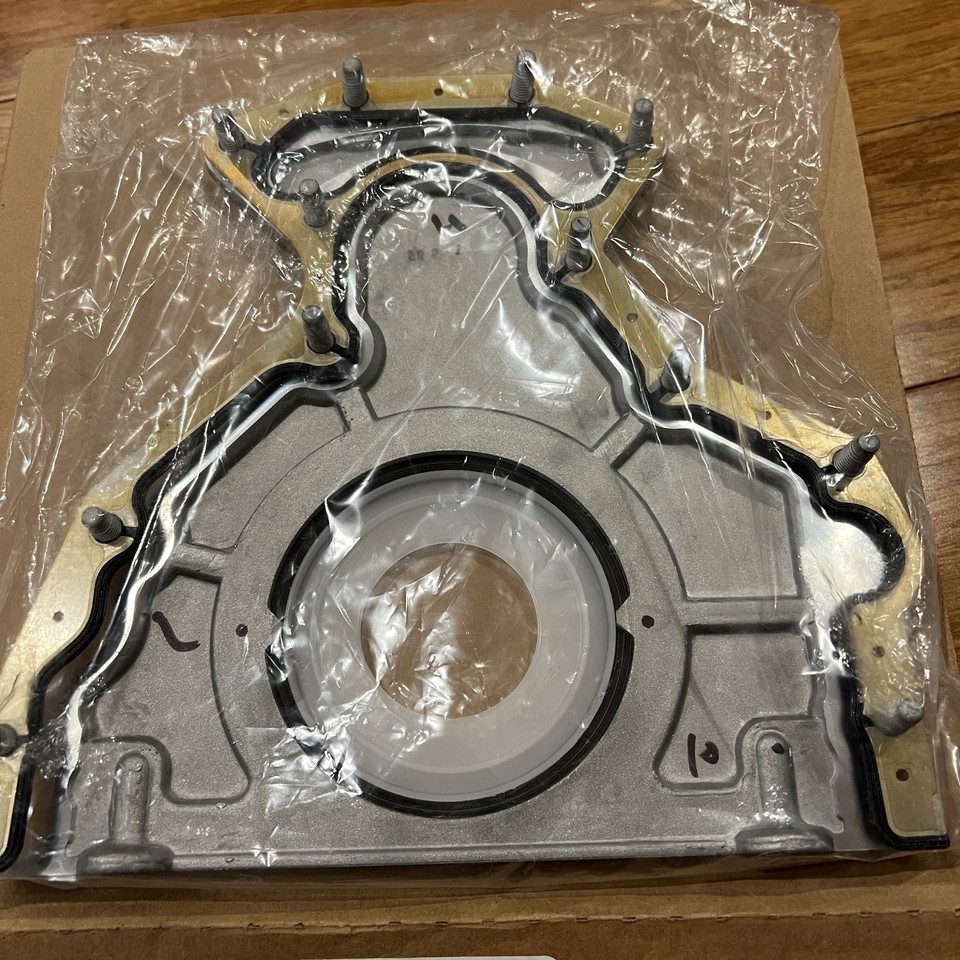 New Genuine GM 12639250 1998-2015 Rear Main Seal Housing Plate And ...