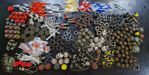 JOB LOT OF CONNECTORS & ACCESSORIES CRIMP Solder MIL-SPEC tyco polamco ...
