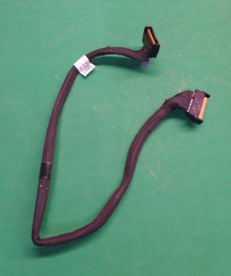 Dell PowerEdge XE8640 PSB-CTRL_SRC_PB1 to BP-BP_DST_PA2 Cable Assembly ...