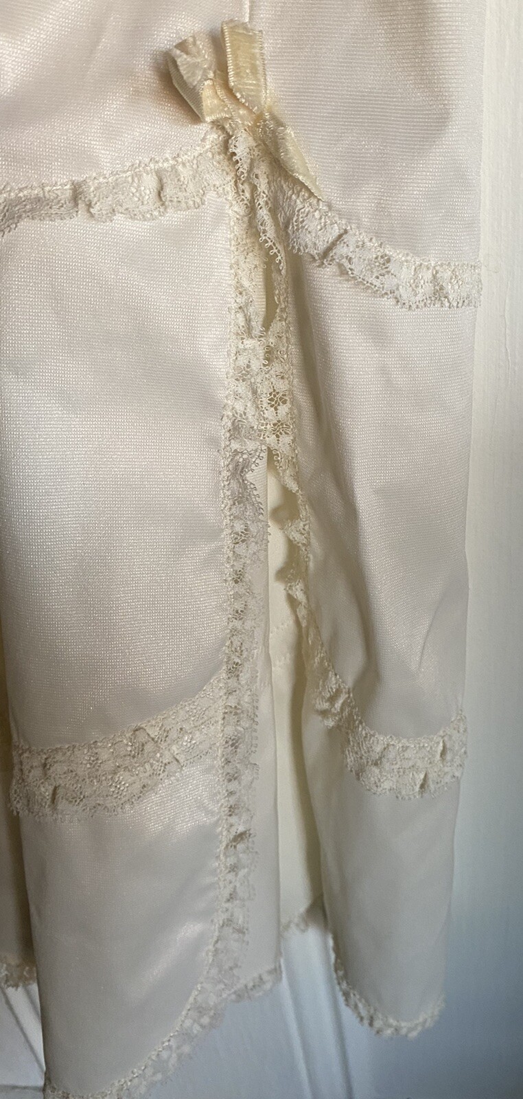 Vintage Vanity Fair Half-Slip Lace, Velvet Bow Trim 3… - Gem