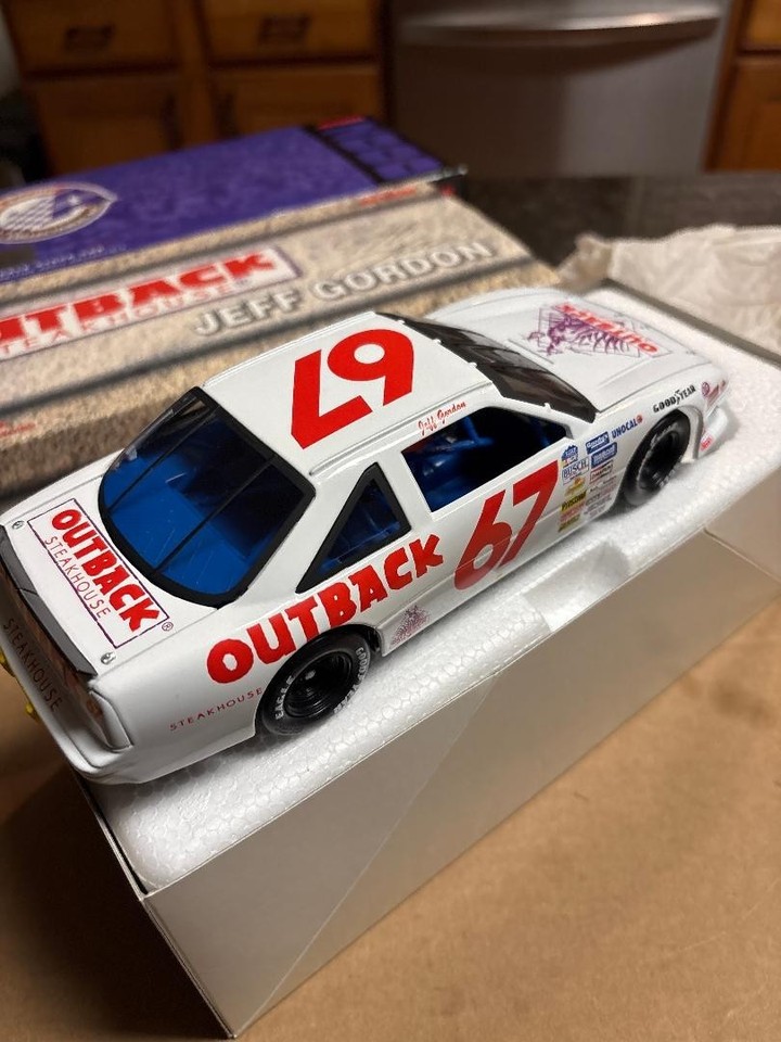JEFF GORDON #67 1990 PONTIAC ACTION OUTBACK STEAKHOUSE NASCAR 1:24 ...