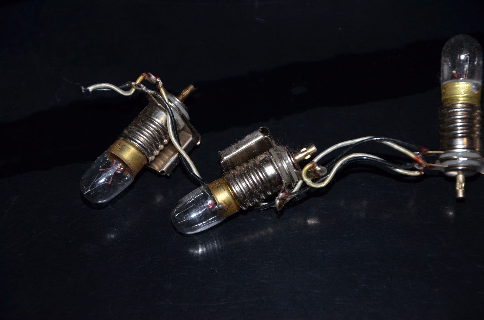 Three vintage Edison E10 bulb sockets with 18V 0.1A bulbs (Dial lamp ...