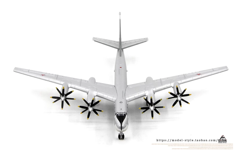 1/200 Scale Aircraft Model AMER Russia Air Force Tu-95 Bear Strategic ...