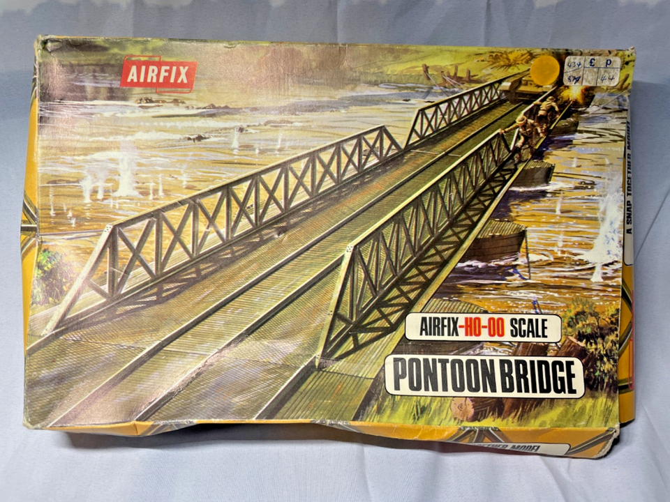 Vintage Airfix WW2 HO Scale Mixed Lot | Gun Emplcmnt | Pontoon Brdges ...