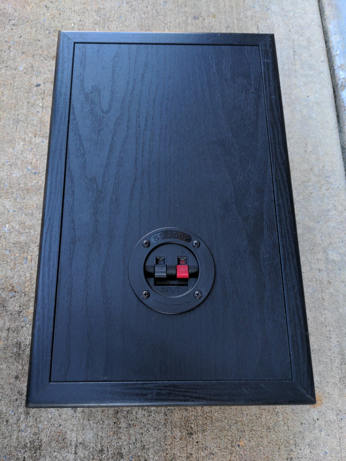 Infinity Sterling Series SS-2002 Bookshelf Speakers. 1 Single Empty ...