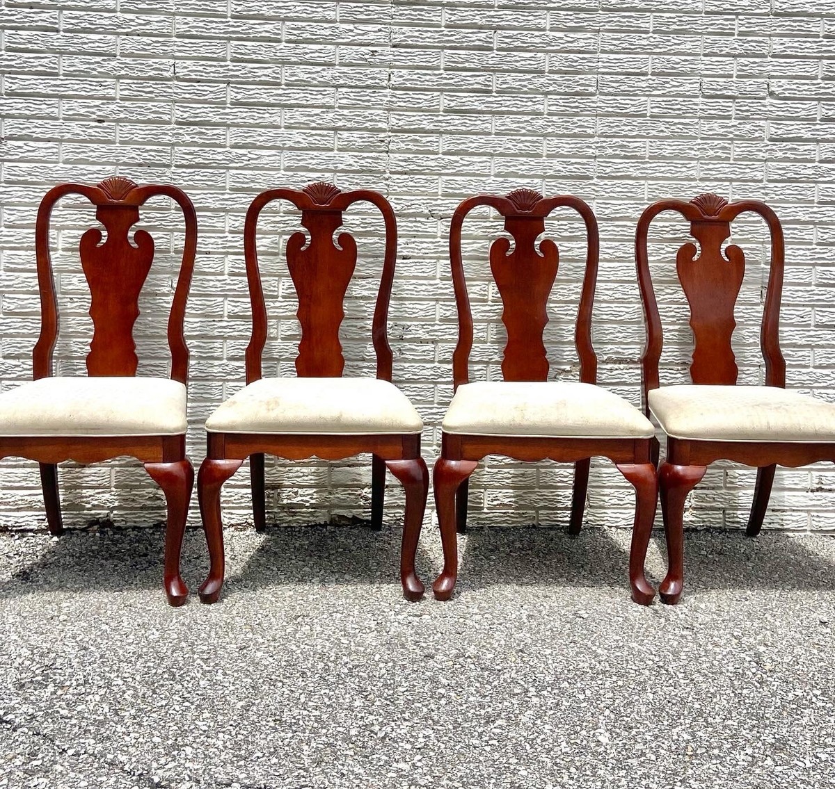 American Furniture Queen Ann Chairs Queen Anne Walnut Dining Chairs,
