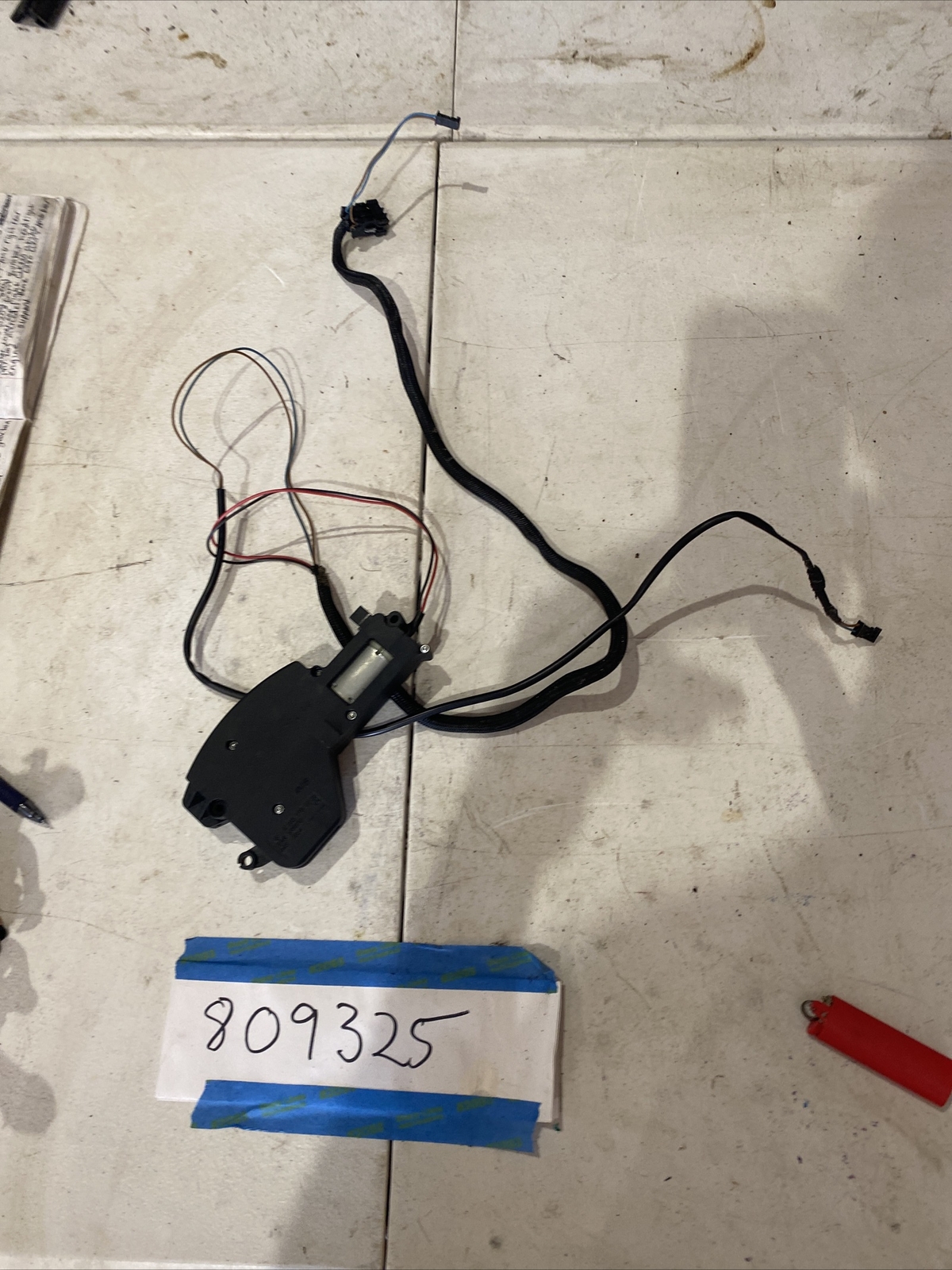 98-03 Mercedes-Benz W208 CLK320 CLK430 CLK55 AMG Headrest Motor ...