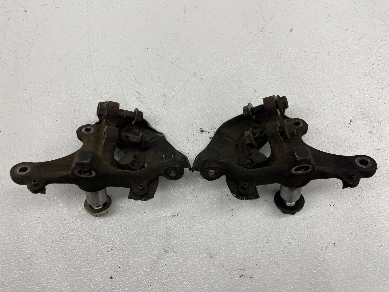 87-93 94-95 OEM Mustang V8 Front Spindles Hubs Fox 5-Lug Conversion ...