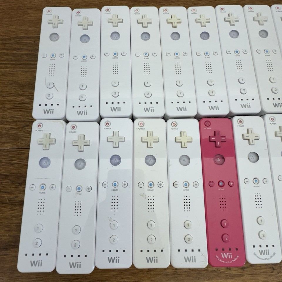 Lot of 20 OEM Nintendo Wii Remote Controllers RVL-003 RVL-036 Mixed ...