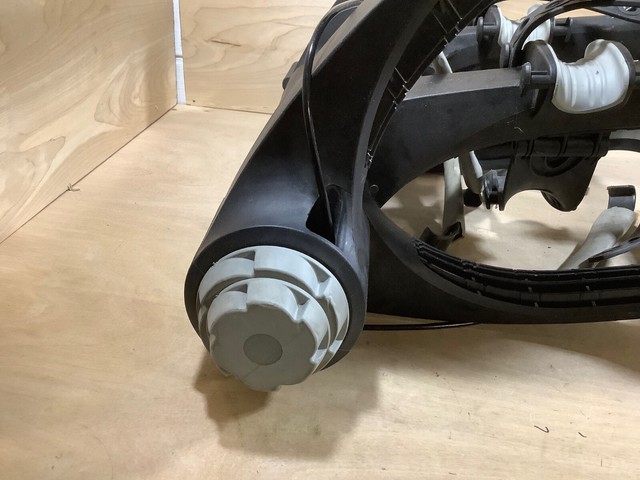 Thule 9001 Raceway 2 Bike Rear Mounted Bike Rack for sale online | eBay