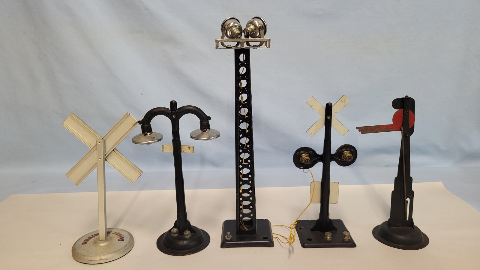 MARX ORIG SIGNALS (HB360)....TK | eBay