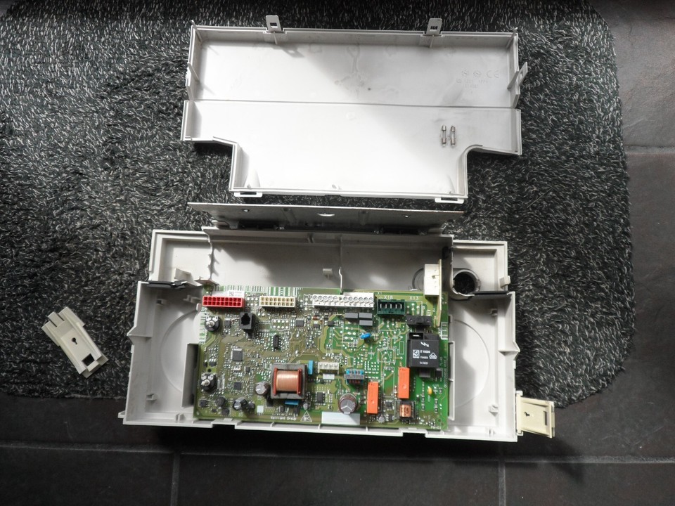 Vaillant Ecotech 837 Combi Boiler Control Box and Circuit Board 2007 ...