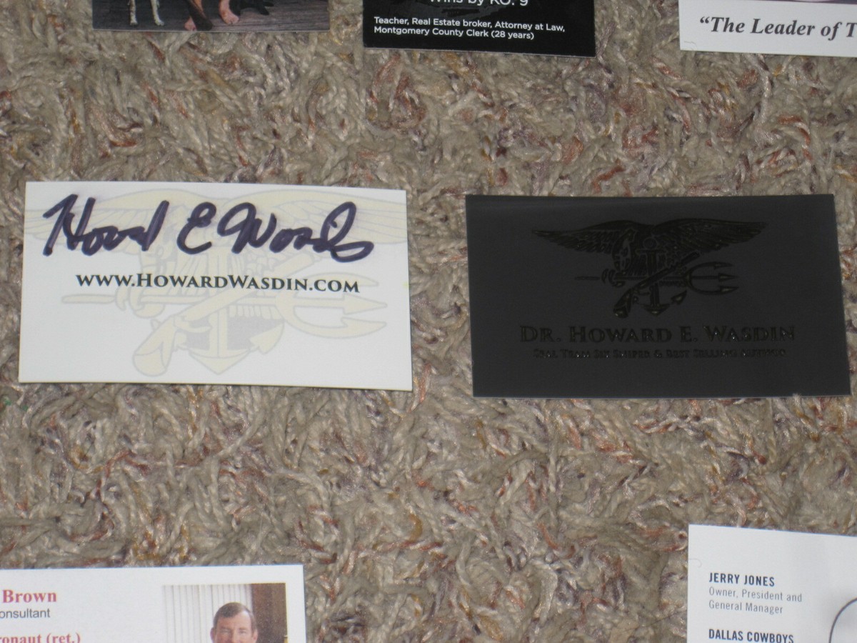 Howard Wasdin In Uniform No Hero : The Evolution Of A Navy Seal.