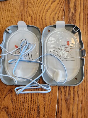 SMART PADS II ADULT AED PADS - ALL EXPIRED GOOD FOR USE WITH TRAINERS ...
