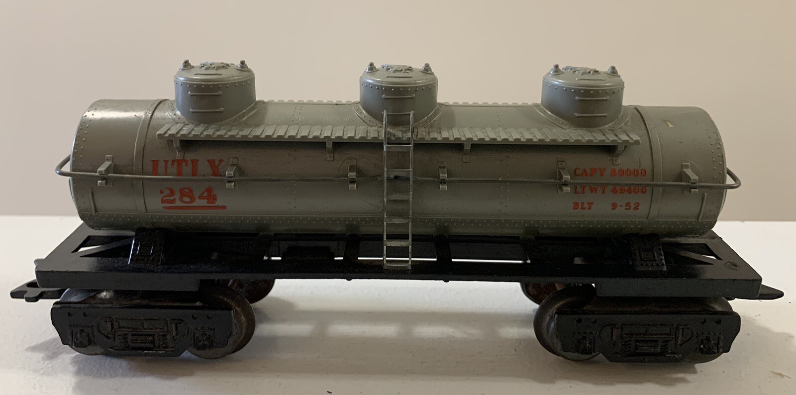 Marx Train - O Gauge - 284 UTLX Tank Car w/ Deluxe Trucks | eBay