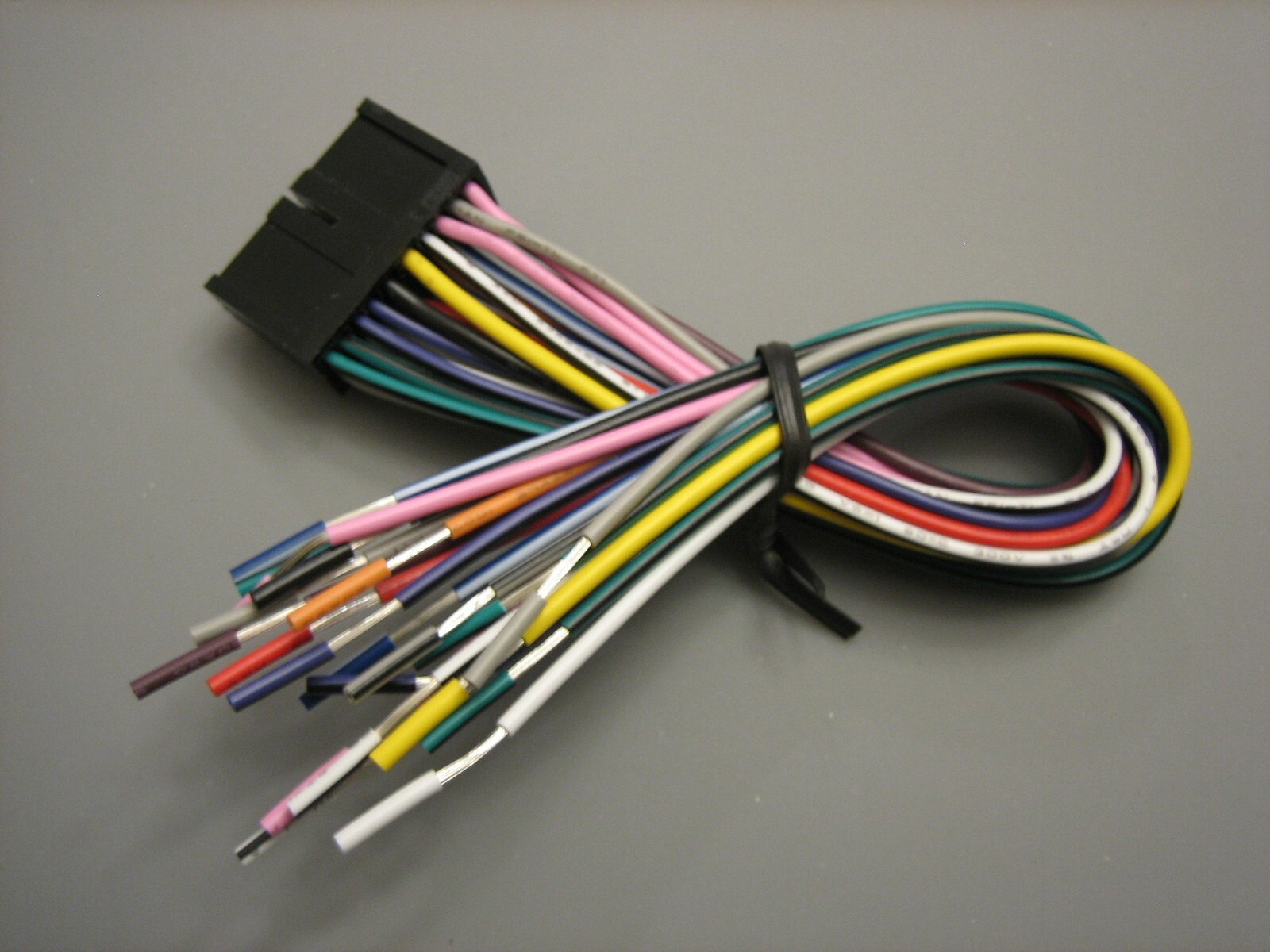 Soundstream Wire Harness for VRN-7HB,VRN-74HB,VR-65B 20 Pin’s Plug(V.2 ...