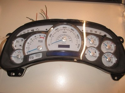2004 GMC Yukon XL 1500 Speedo Head Cluster/Instrument Cluster W/Trans ...