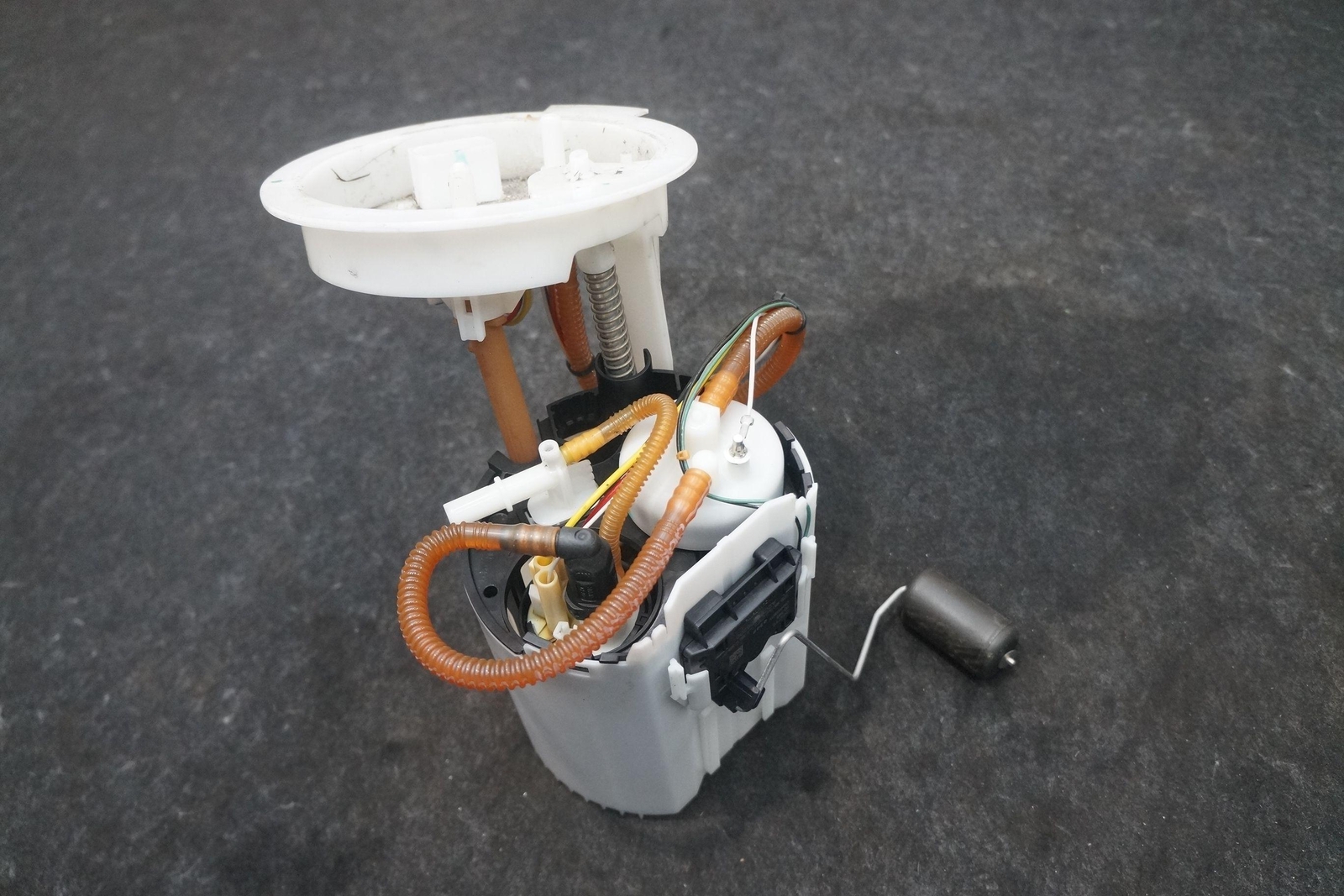 Gasoline Gas Fuel Tank Pump Sender 31405480 OEM Volvo S90 2017-19 V90 ...