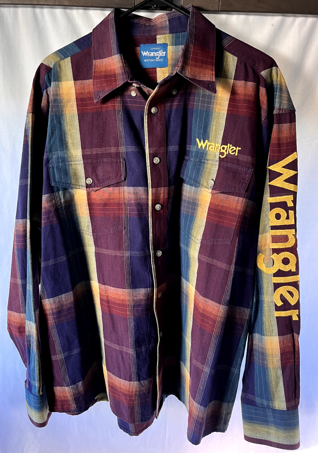 Vintage VTG Wrangler Mens Western Embroidered Logo Bu… - Gem