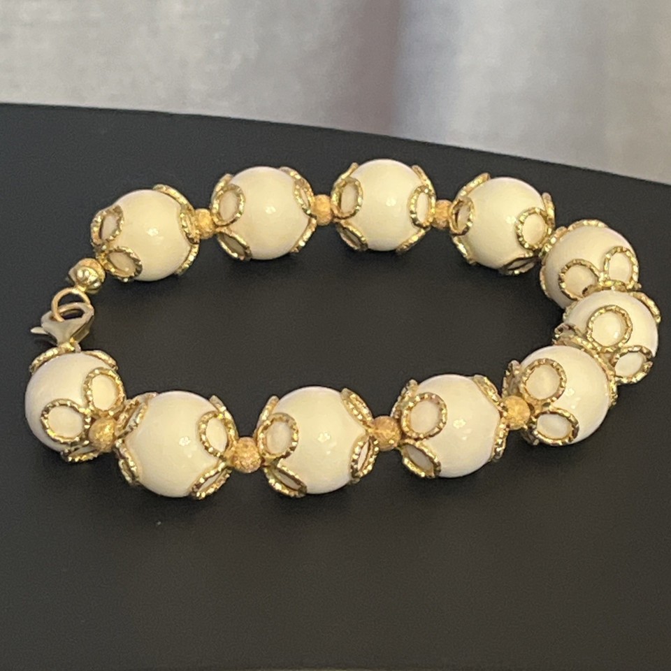 Vintage Designer Milor Italy 14K 585 Yellow Gold White Agate Bead Ball ...