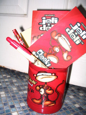 JELI DELI CHEEKY MONKEY DESK TIDY WITH STATIONERY PADS PEN RULER BRAND ...