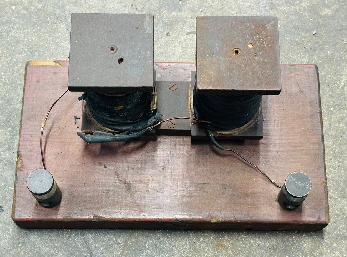 MAGNETO CHARGER Auto Motorcycle Hit Miss Gas Engine TESTED GOOD | eBay