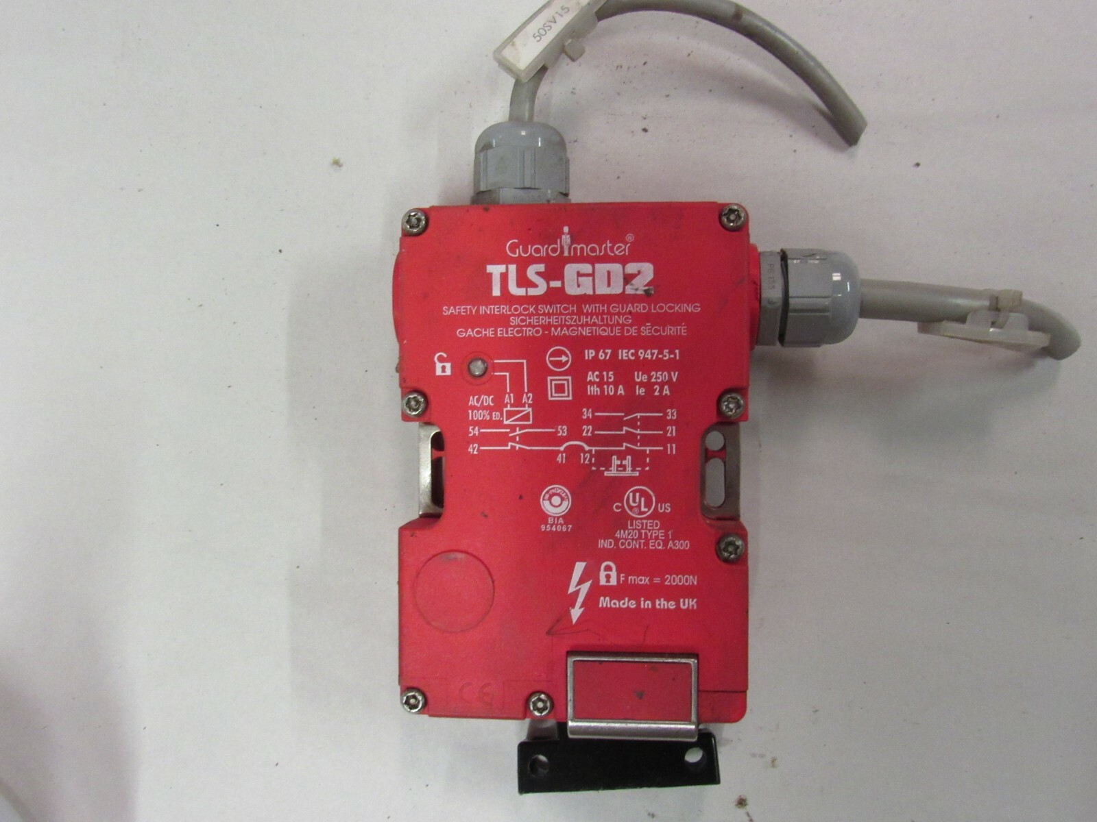 GUARDMASTER TLS-GD2 SAFETY INTERLOCK SWITCH W/ GUARD LOCKING | eBay
