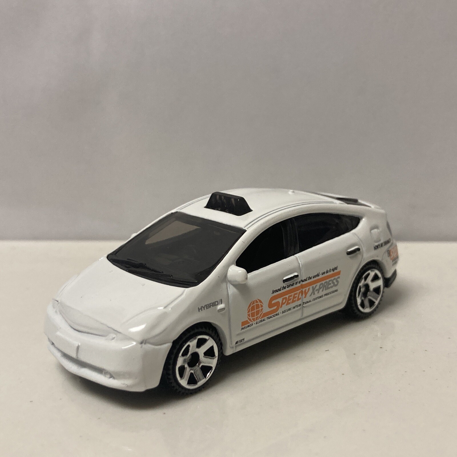 2009 09 Toyota Prius Collectible 1/64 Scale Diecast Diorama Model | eBay UK