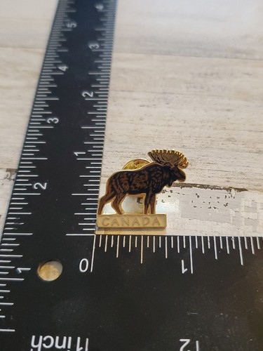 Vintage Canada Moose Enamel Wild Animal Lapel Pin Collectible travel le ...