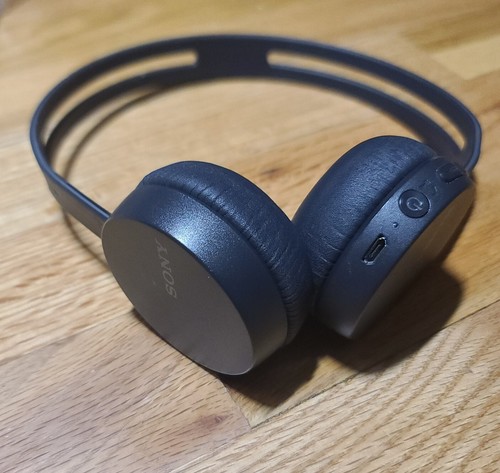 Sony WH-CH400 Black Wireless Bluetooth On-Ear Headphones Built In ...