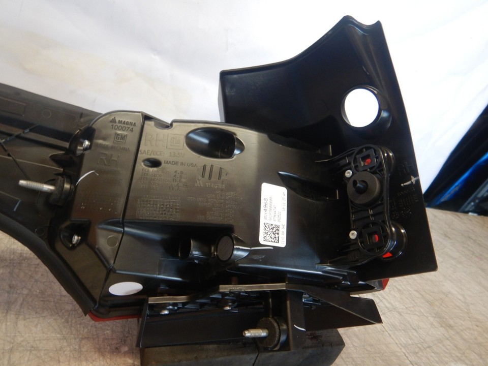 2018 TO 2021 CHEVY TRAVERSE REAR RIGHT TAILLIGHT TAIL LIGHT OEM ...