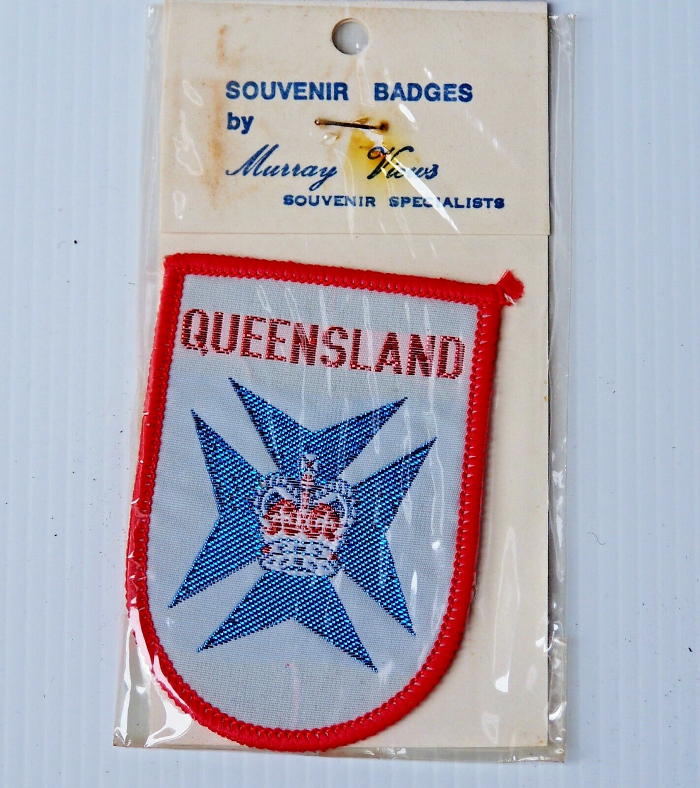 VINTAGE QUEENSLAND STATE EMBLEM QLD SOUVENIR PATCH WOVEN CLOTH SEW-ON ...
