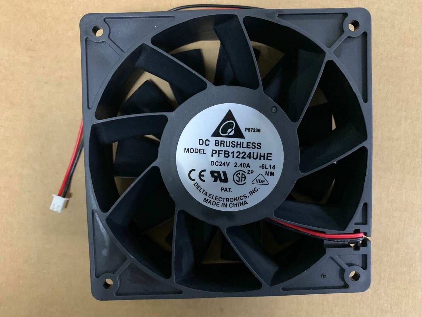 Delta PFB1224UHE DC Brushless Cooling PC Computer Fan 24V 120x120x38mm ...