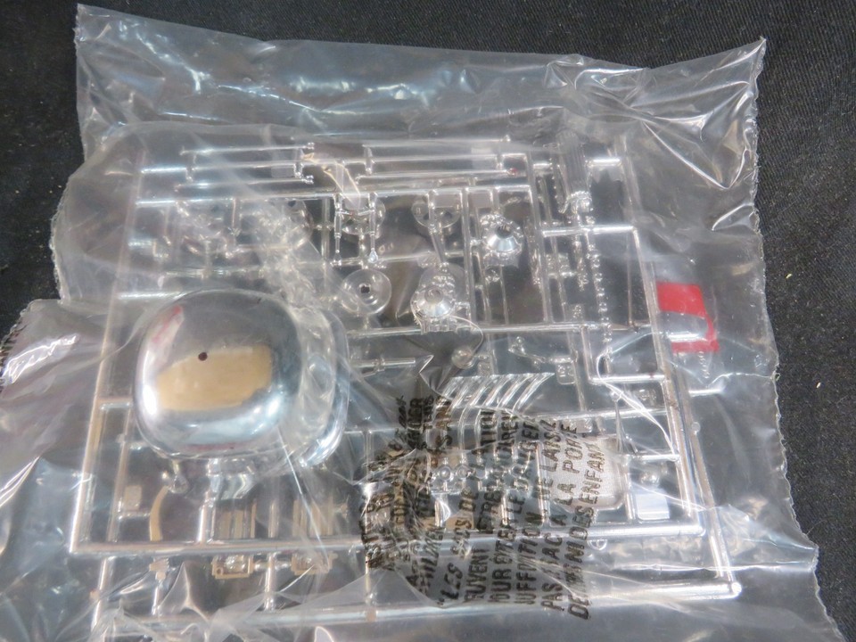 Rare 1/24 Scale Monogram “Red Baron” with Fokker Triplane Model Kit | eBay