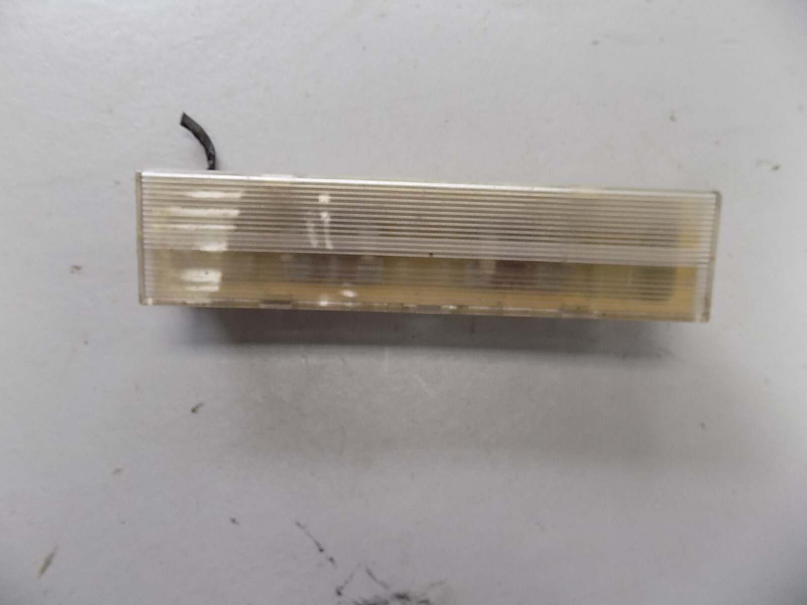 04 05 06 07 08 Chrysler Pacifica Liftgate Lamp Light CRACKED HOUSING ...