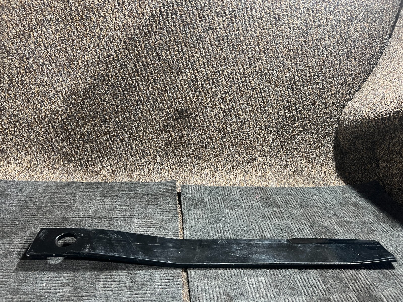 Mono LM850568 , 3" x 31-1/2" Rotary Cutter Blade , 1-1/2" Bolt Hole TSC ...