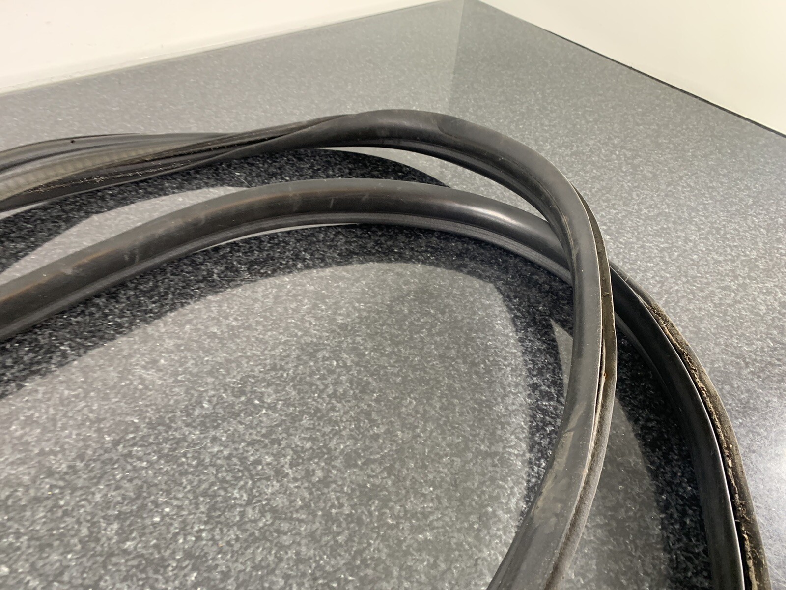 MERCEDES+OEM+07-12+Gl450+Lift+Gate-weatherstrip+Seal+1647401378 for ...