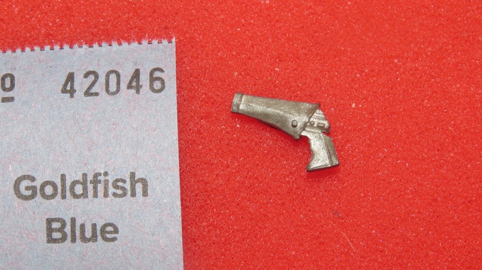 Games Workshop Inquisitor Sonte 54mm Pistol Bit Weapon Bit Metal Spare ...