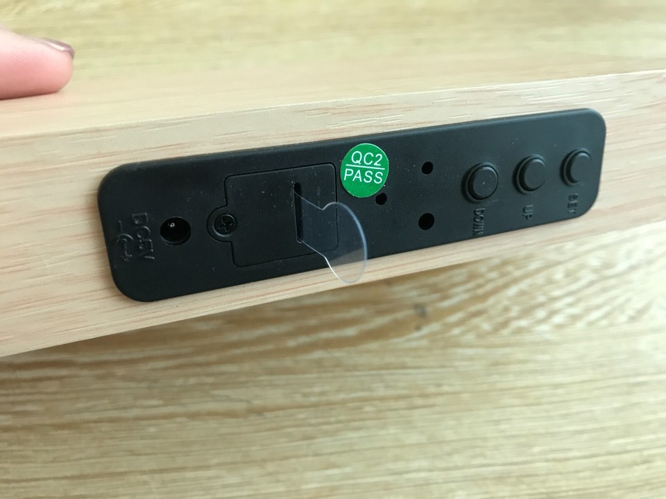 Wooden Table Clock, Digital Clock with wireless charger for your home ...