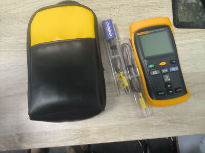 Fluke 52 II Dual Input Digital Thermometer with Two 80PK-1 fluke52-2/6 ...