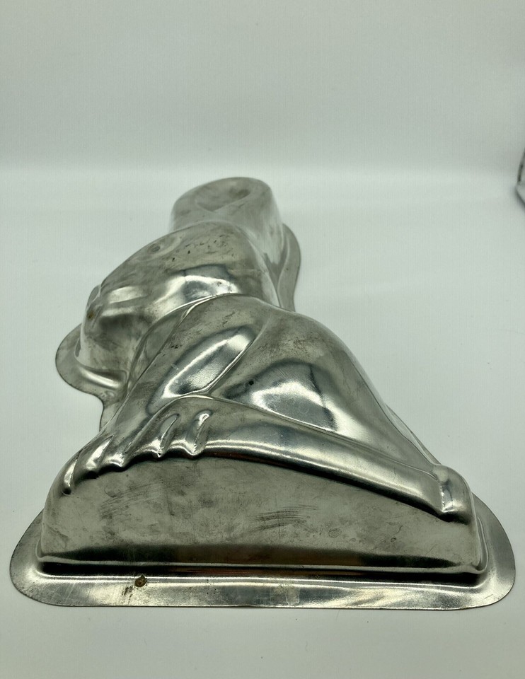 Vtg Rare Fisko Tinware Metal Easter Bunny Rabbit Cake Mold 12.5”~ W ...