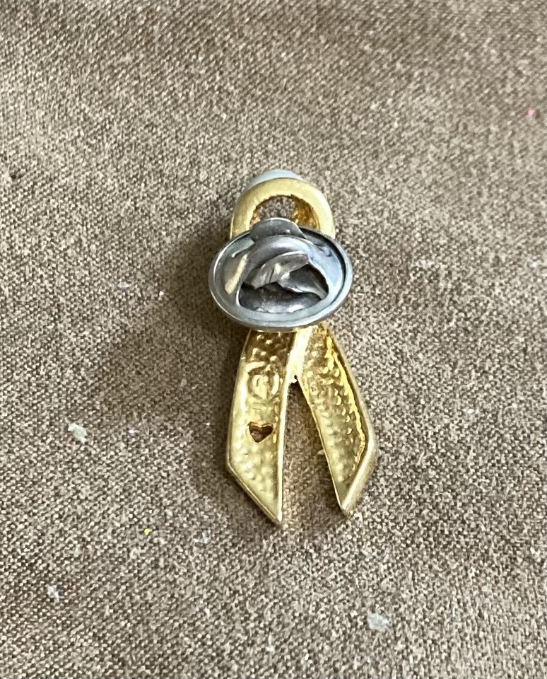Gray Awareness Ribbon Lapel Pin With Heart Gold Tone Enamel C172-68 | eBay