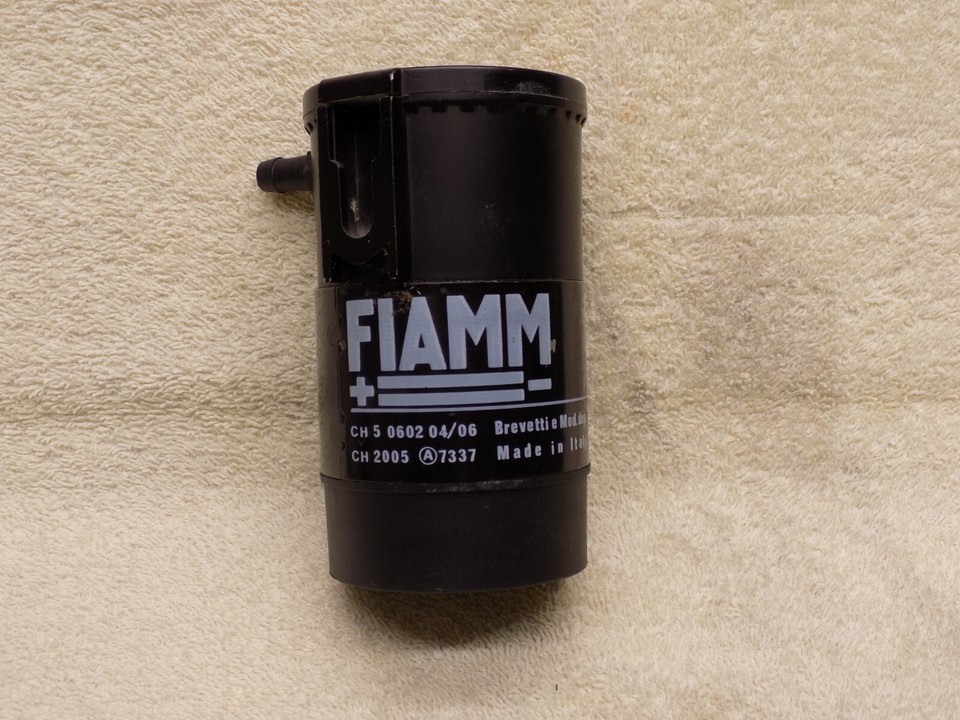 FIAMM Series 3000 Air Horn and Compressor Ferrari Maserati Italian 12V ...