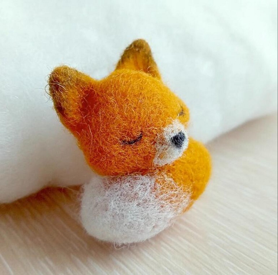 Fox Wool Felted Set Wool Roving ,Foam Mat, Needles,Tools Kit | eBay