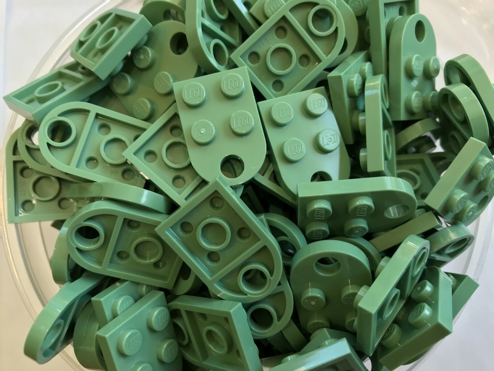 LEGO- NEW -#3176-SAND GREEN-PLATE MODIFIED 3 X 2 W/HOLE-20 PIECES | eBay