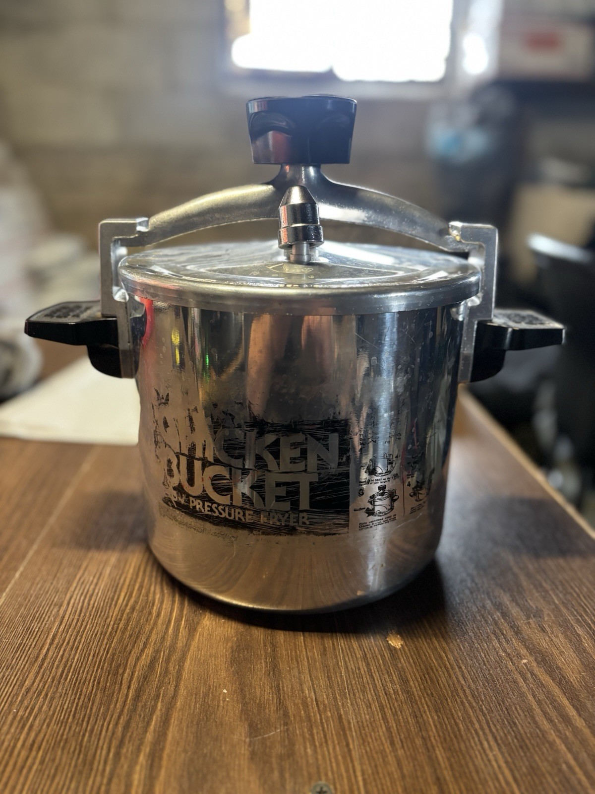 VINTAGE WEAR-EVER CHICKEN BUCKET Pressure Cooker 6 Qt #90026 | eBay